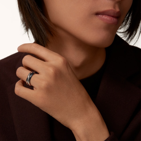 CRB4234100 - Classic Trinity ring in ceramic - White gold, ceramic ...